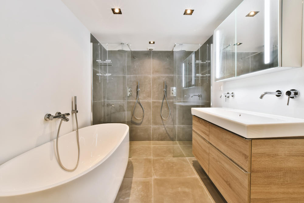 How to Seal a Bath: Tips and Techniques for Professionals – Silicone Direct